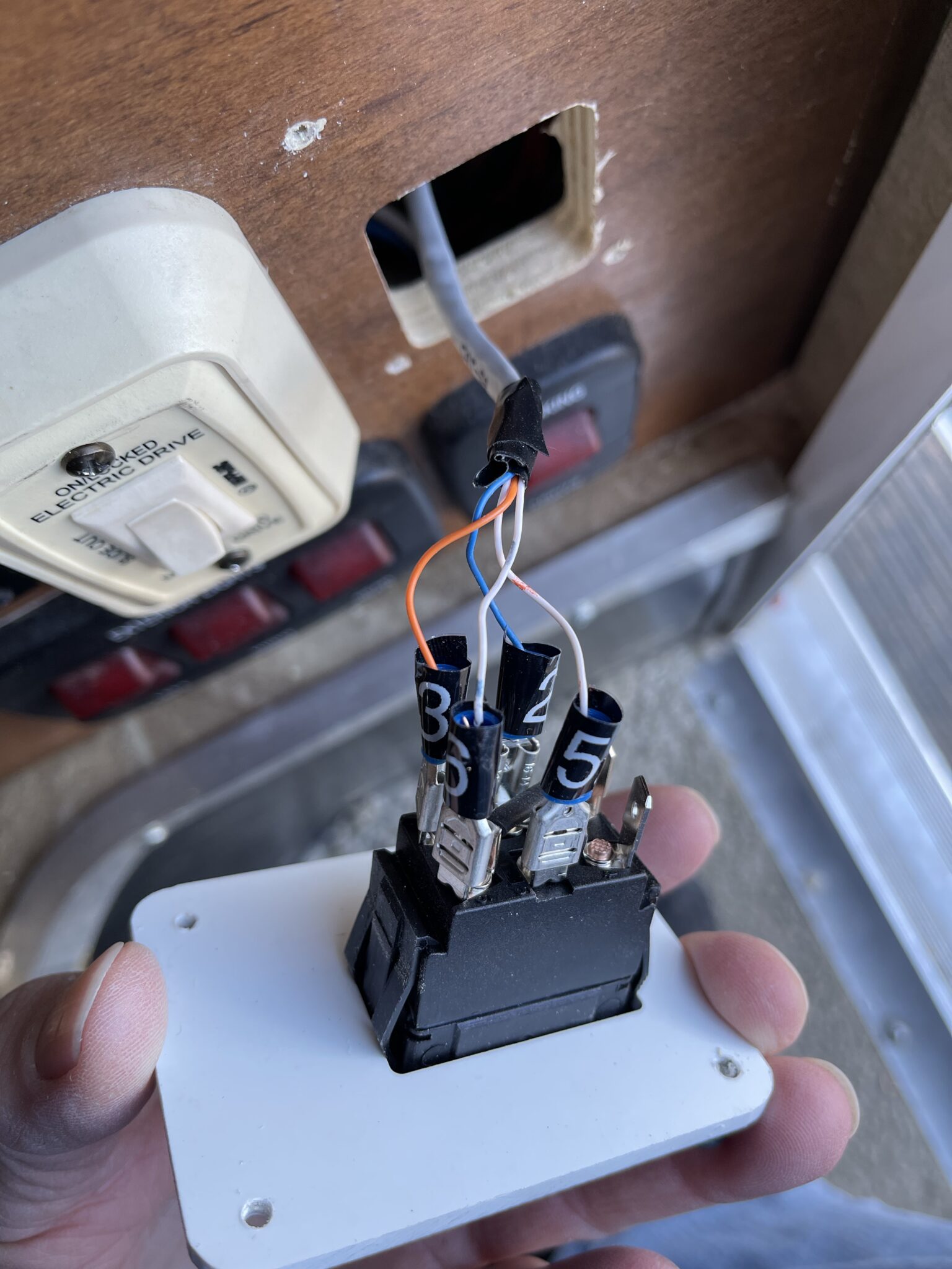 Hardwired HappiJac slide switch – Minnie's Mommy